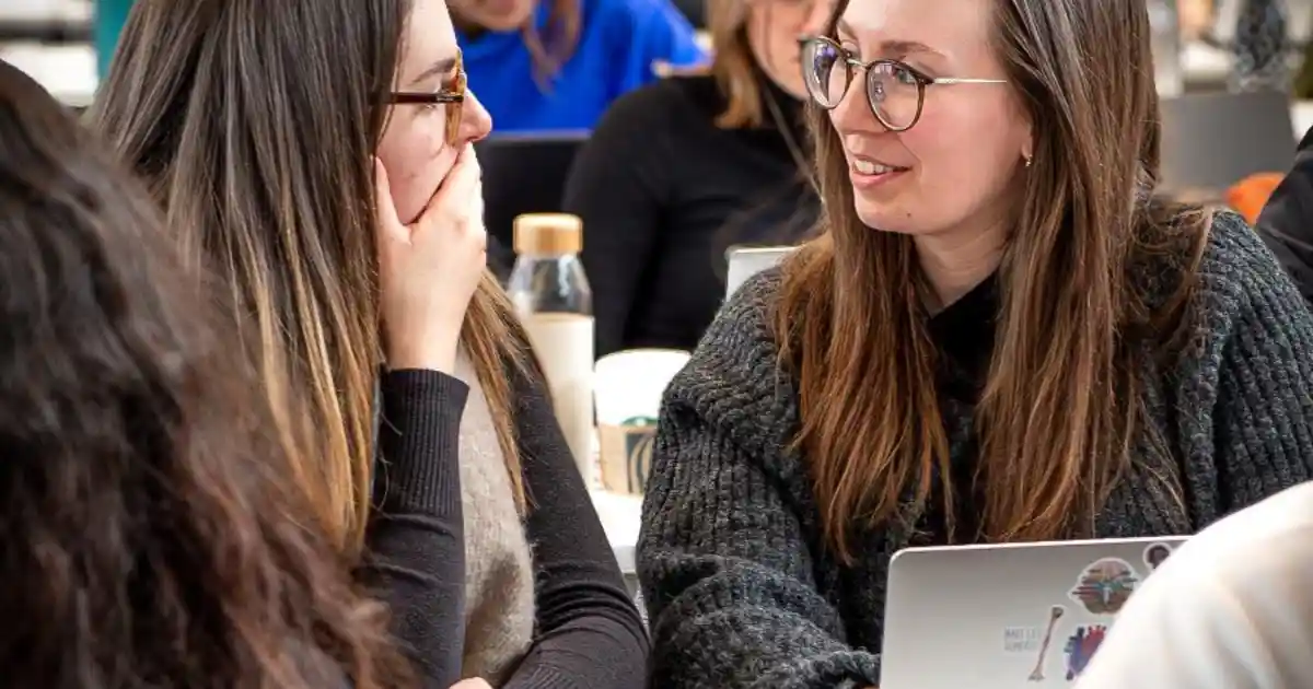 Ausbildung Vollzeitstudium dipl. Pflegefachfrau /fachmann HF